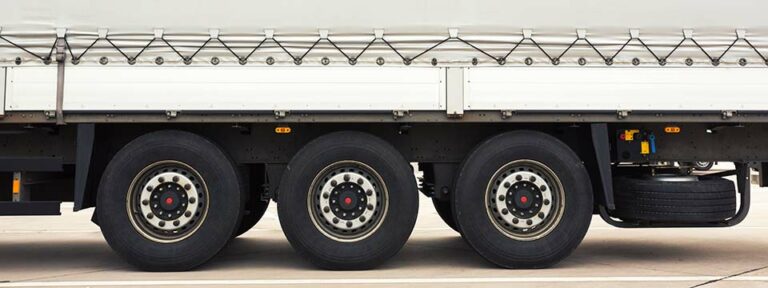 Camion 4 assi: quali sono i suoi vantaggi - Botto Ricambi